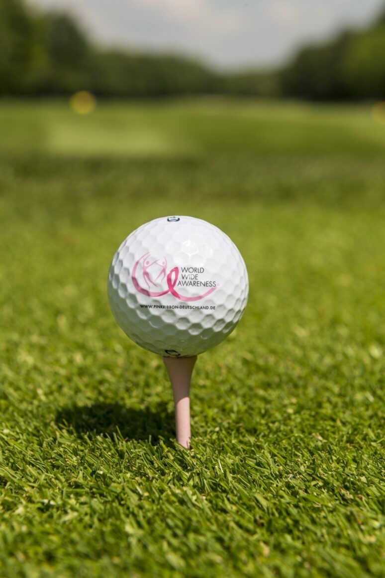 Pink Ribbon Deutschland: Golfen für mehr Brustkrebs-Aufmerksamkeit